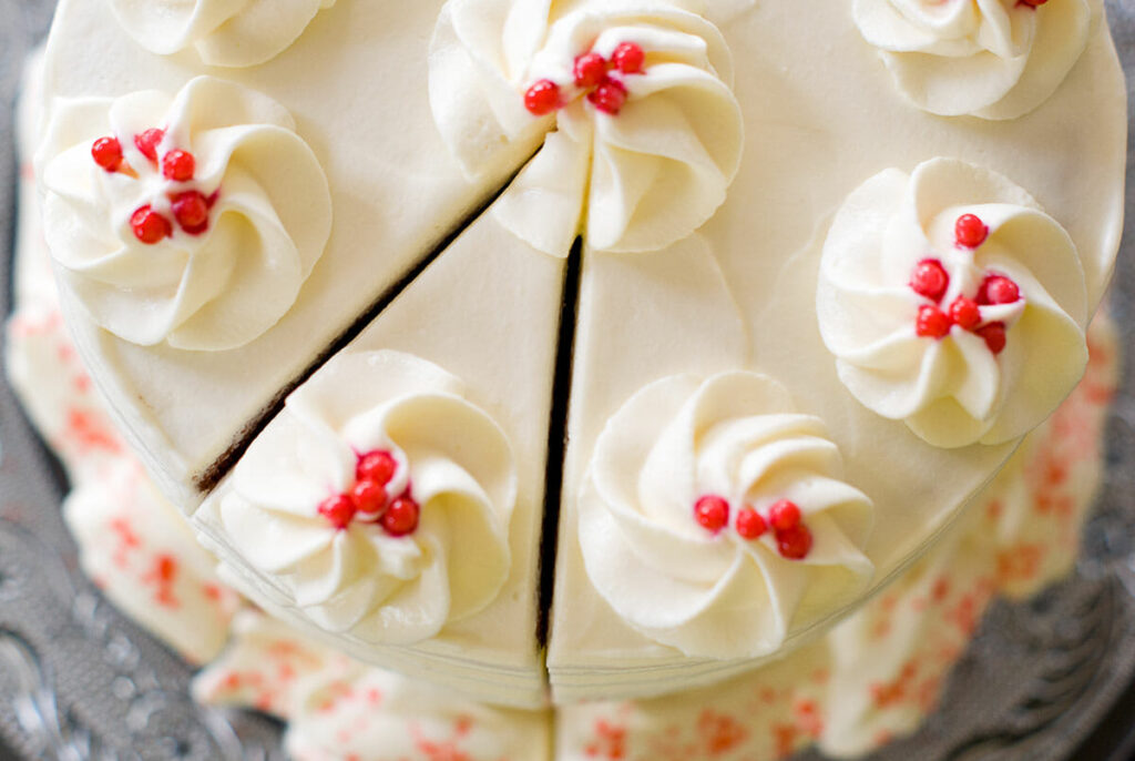 Red Velvet Cake, Le Gâteau Très Moelleux - Lilie Bakery